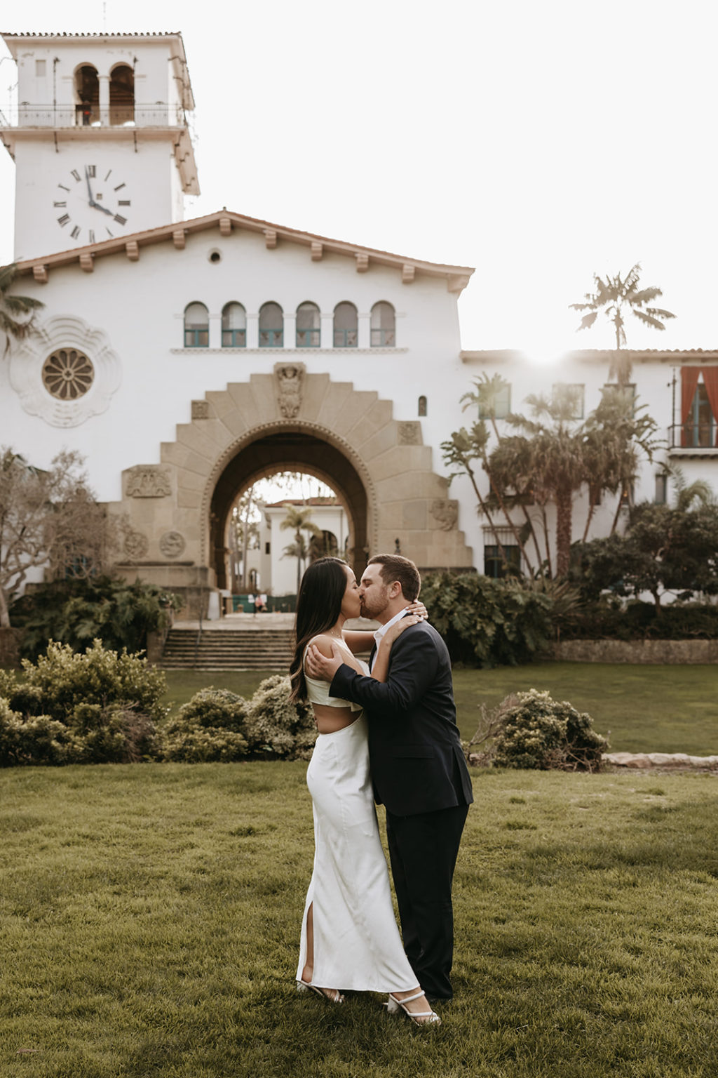 Intimate Courthouse Santa Barbara Elopements - alyssafloresphoto.com